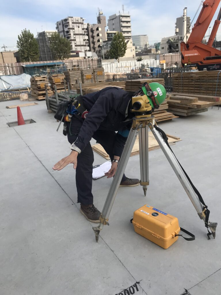 折笠測建墨工株式会社 | 測量・墨出しは建築業における全ての工事の基準であり、原点です